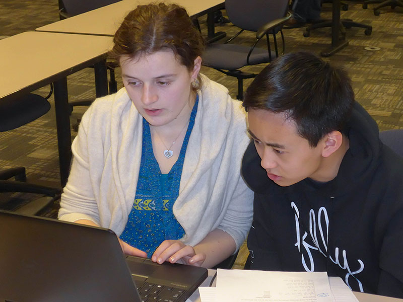 2016 Invitational High School Programming Contest > Queen's School of ...