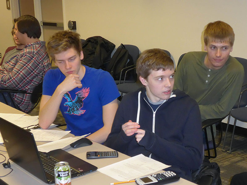 2016 Invitational High School Programming Contest > Queen's School of ...