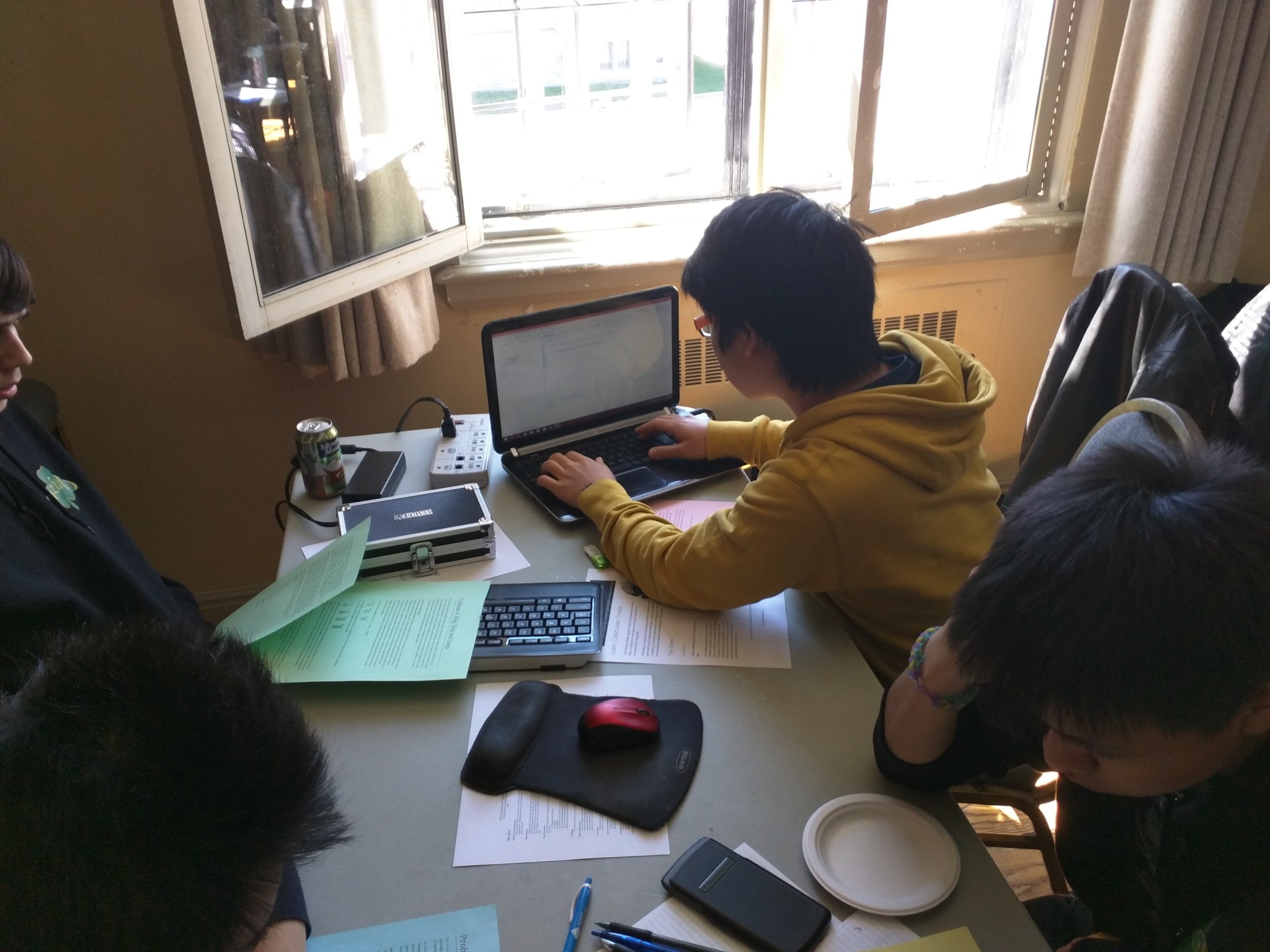 2016 ECOO and QSC East Regional High School Programming Contest > Queen ...