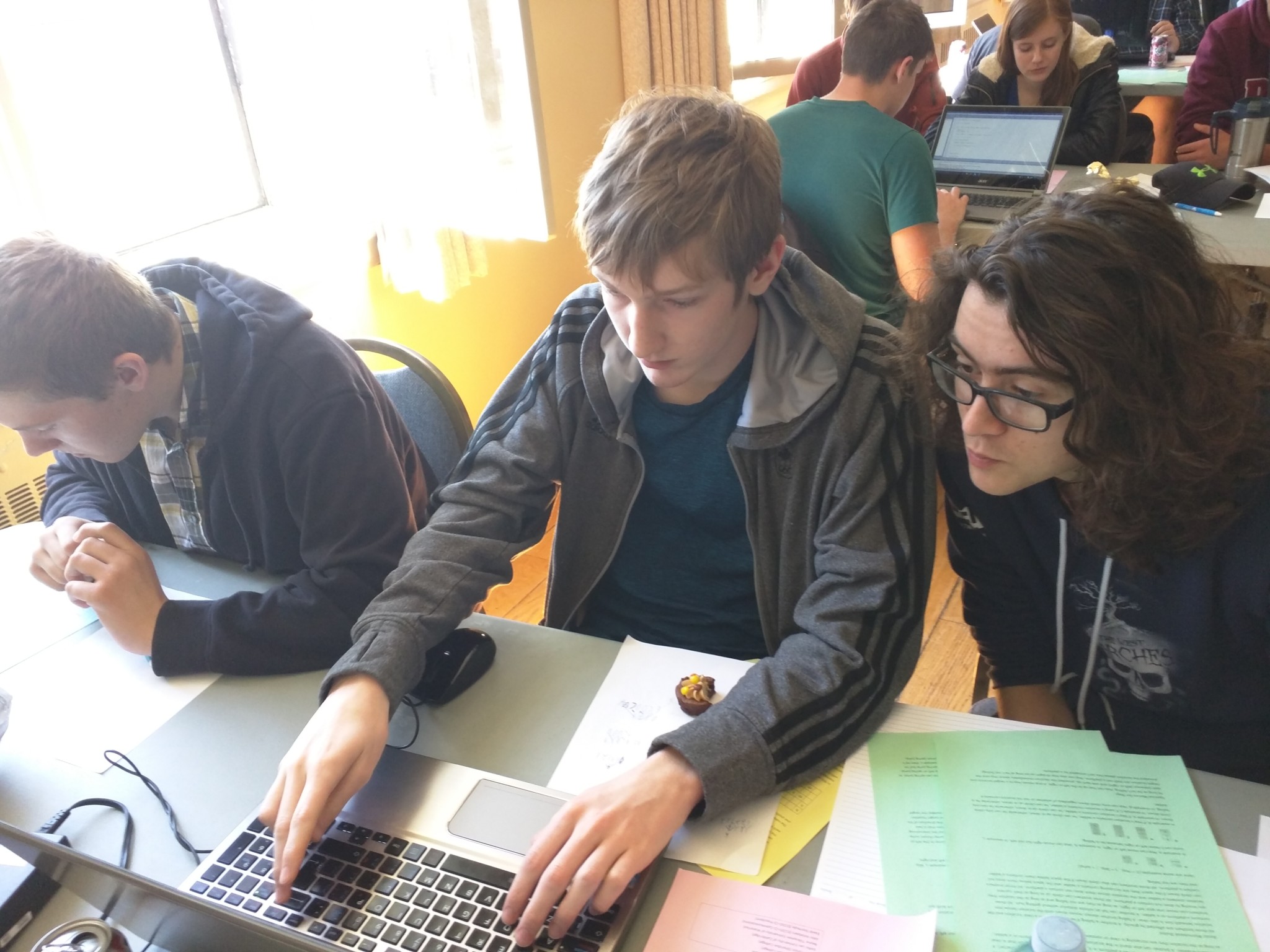 2016 ECOO and QSC East Regional High School Programming Contest > Queen ...