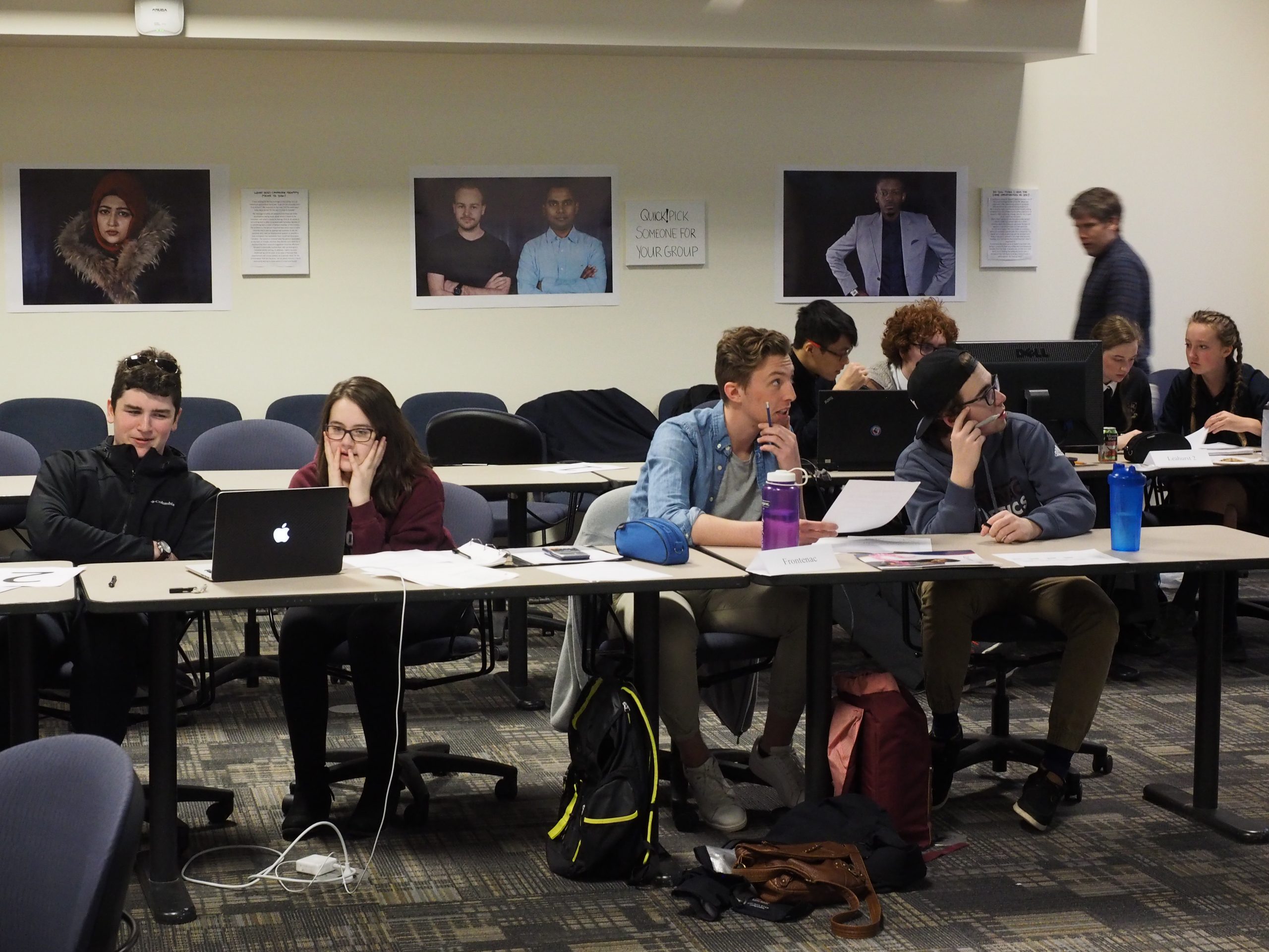 2017 Invitational High School Programming Contest > Queen's School of ...