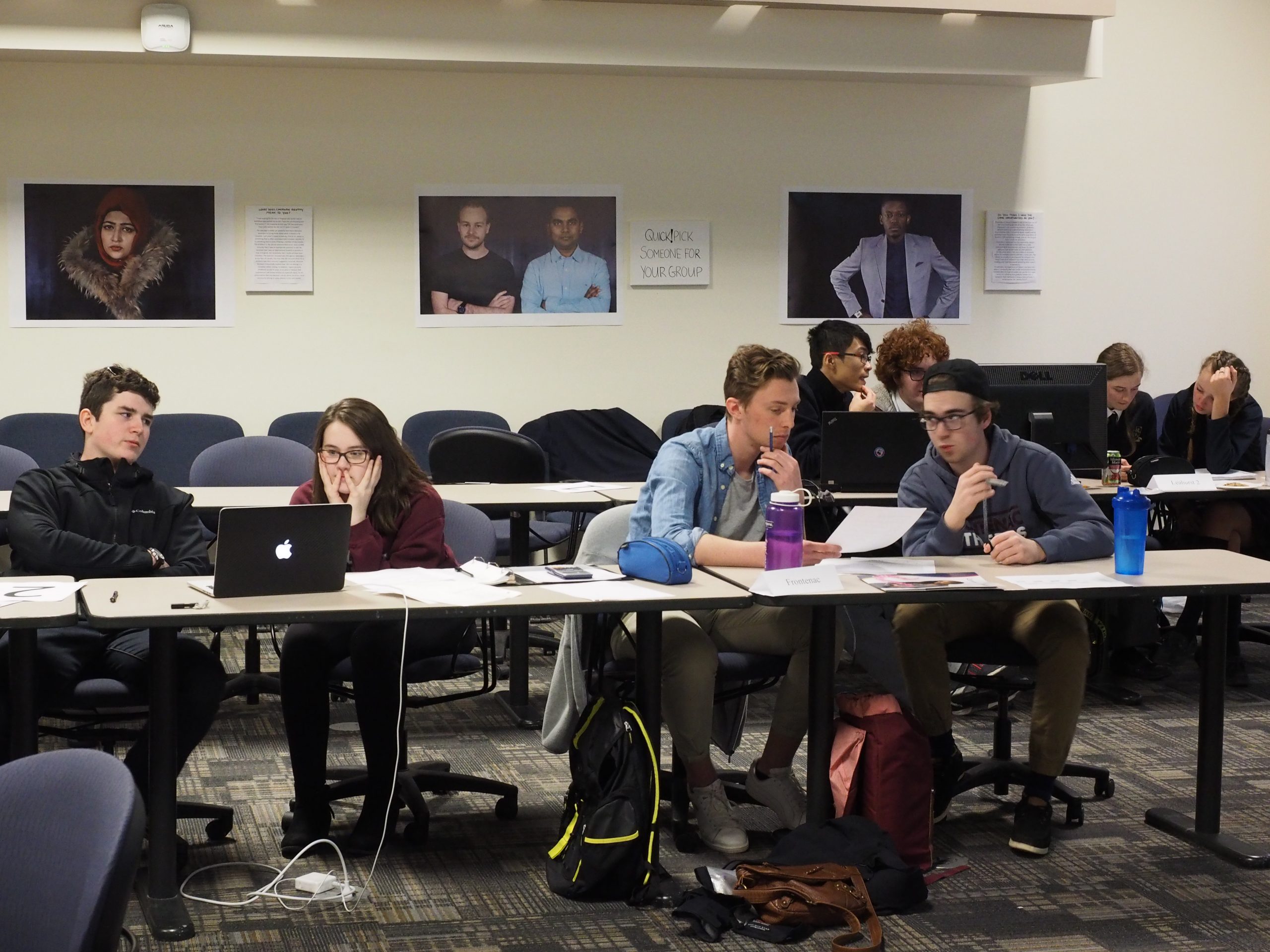 2017 Invitational High School Programming Contest > Queen's School of ...