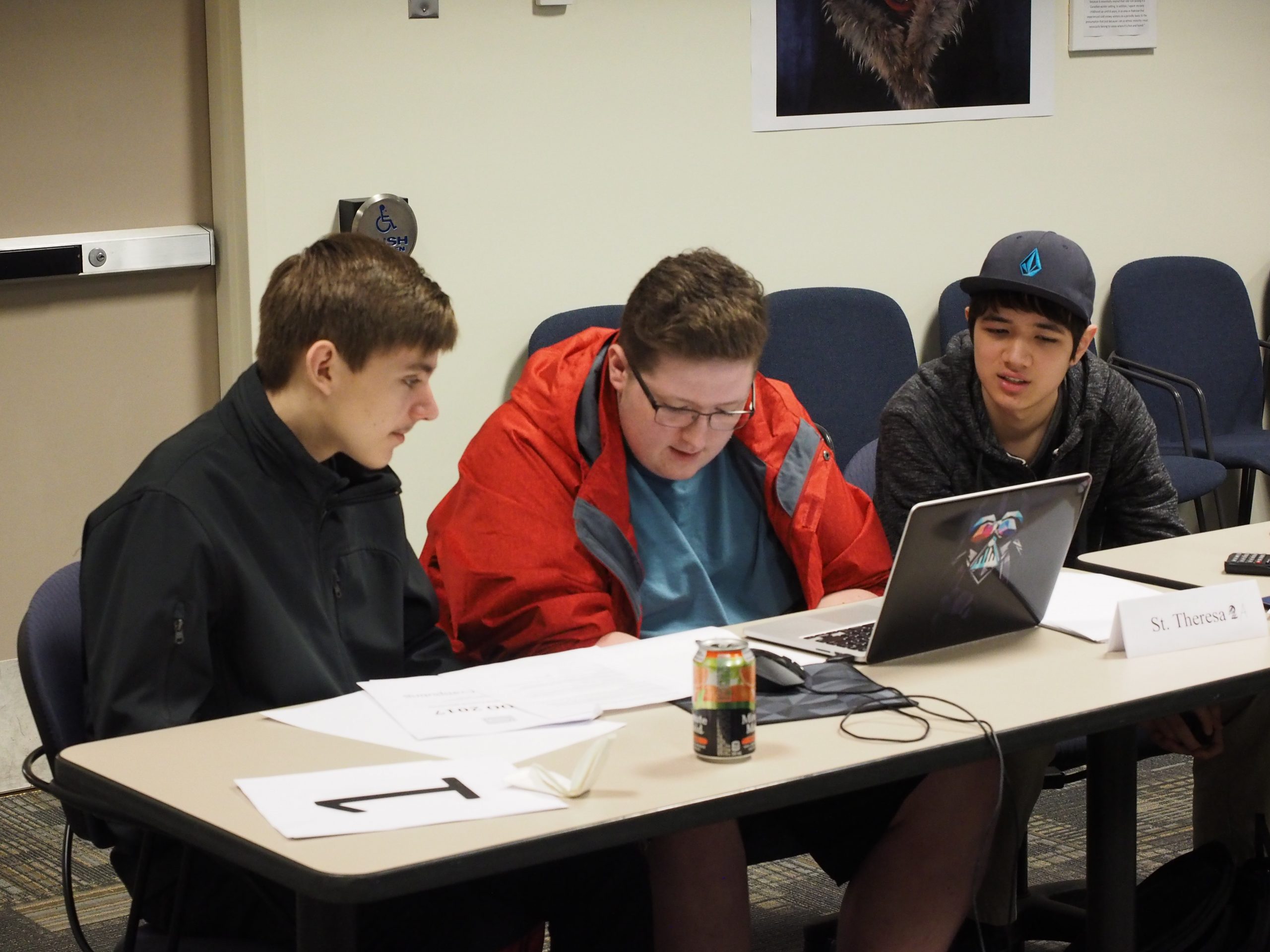 2017 Invitational High School Programming Contest > Queen's School of ...