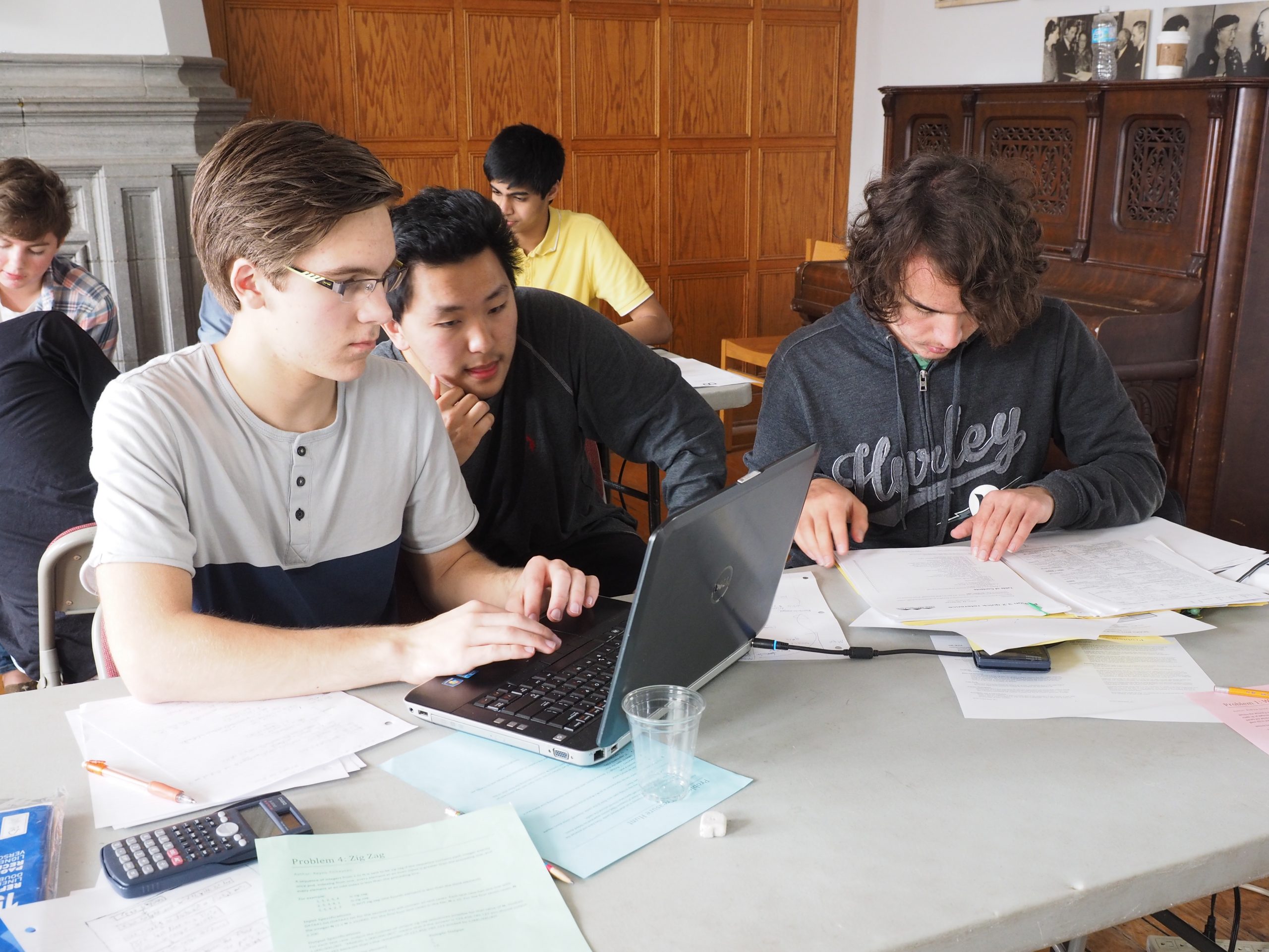 2017 ECOO and QSC East Regional High School Programming Contest > Queen ...