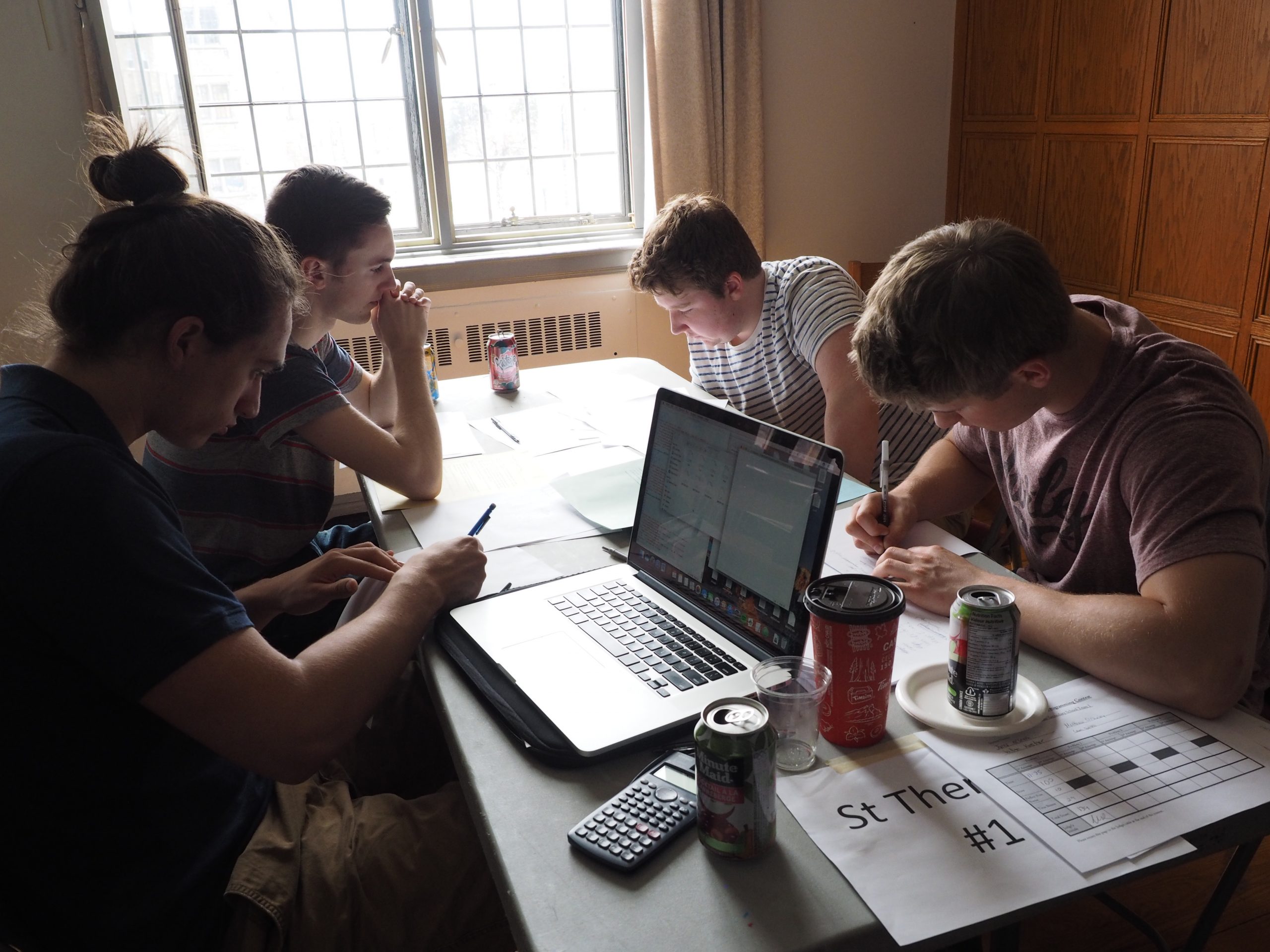 2017 ECOO and QSC East Regional High School Programming Contest > Queen ...