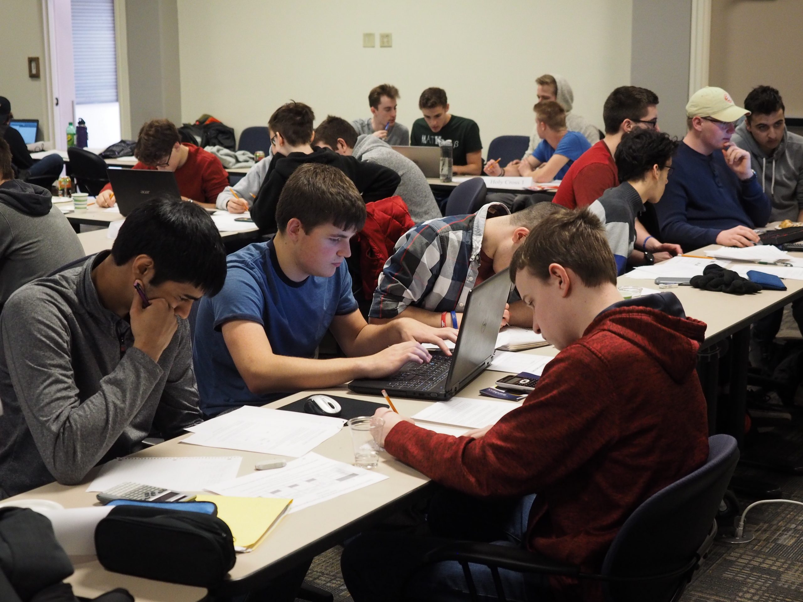 2018 Invitational High School Programming Contest > Queen's School of ...