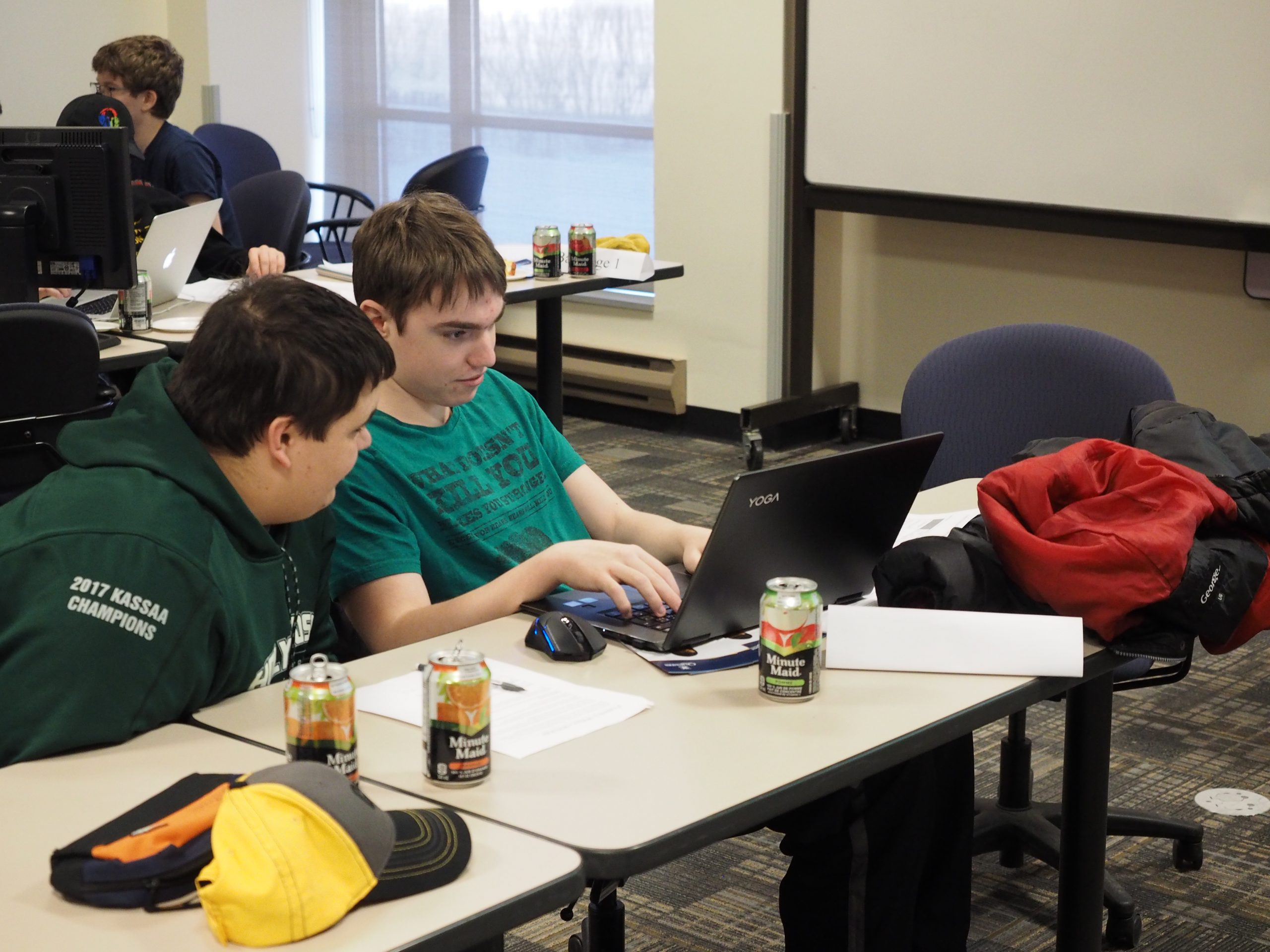 2018 Invitational High School Programming Contest > Queen's School of ...